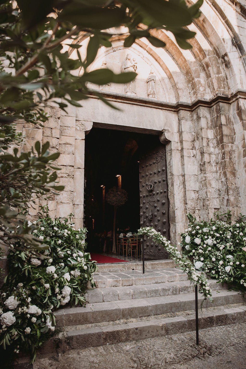 A tree, a castle, a great wedding · Toni Seguí